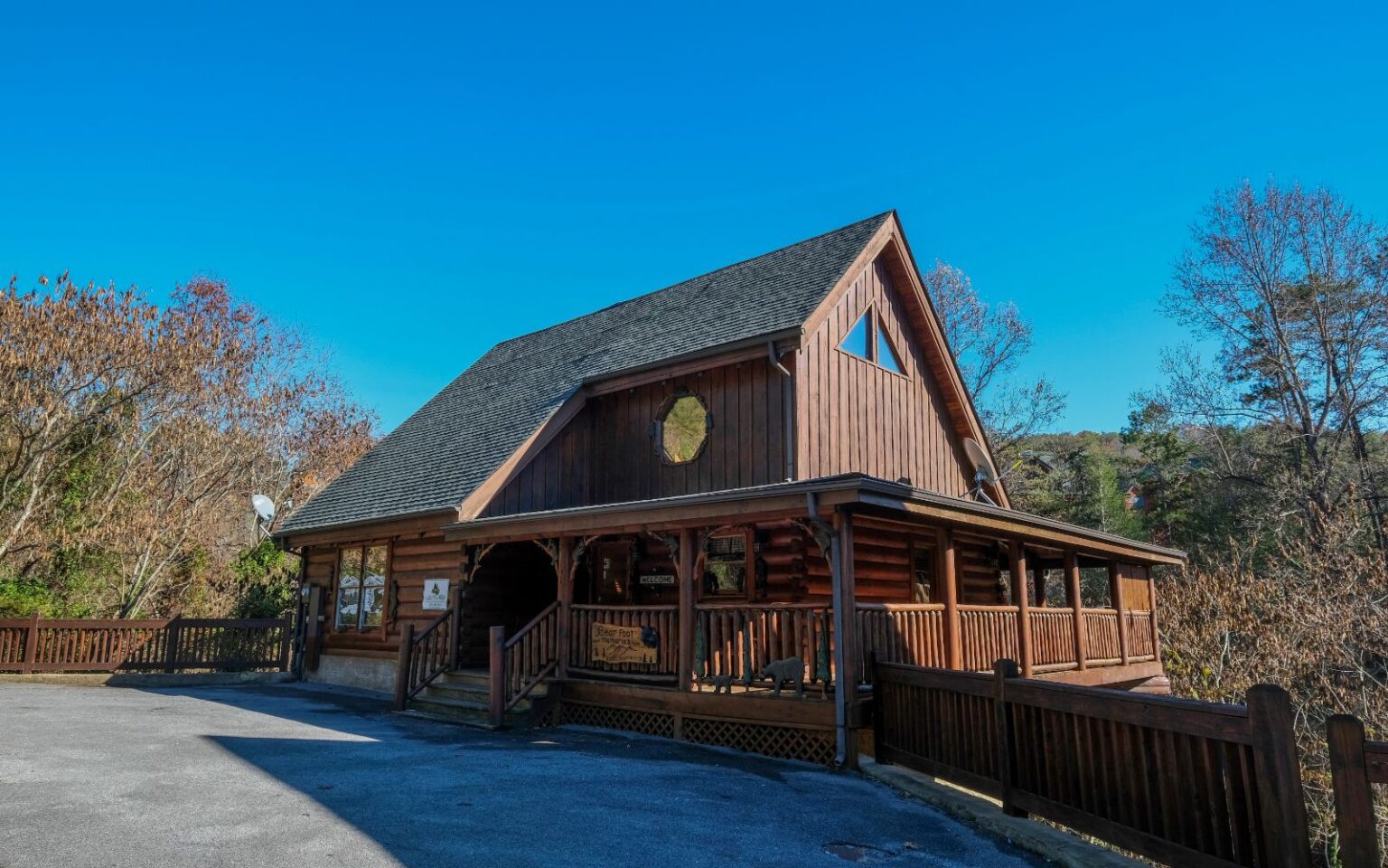 Pigeon Forge Cabins - Bearfoot Memories | Pigeon Forge TN Cabins